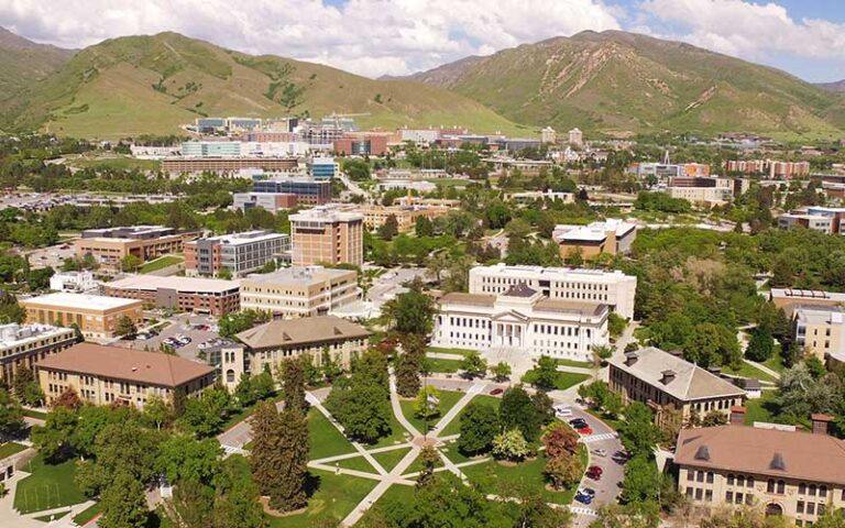 25 Best Colleges For Nature Lovers Surrounded By Beauty
